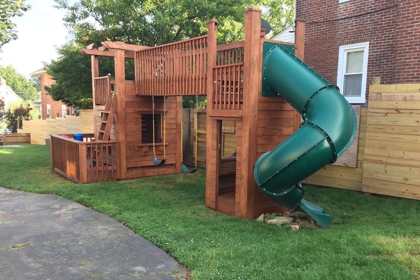 How to build a wood playset: free DIY playset plans