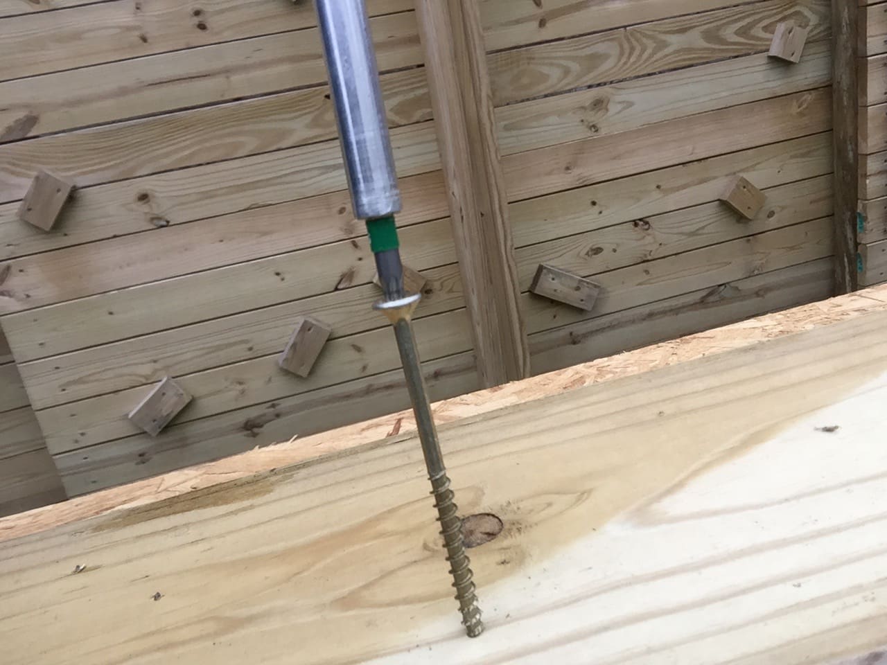 MyFixitUpLife Skill Builder: How to drive a screw ‣ MyFixitUpLife