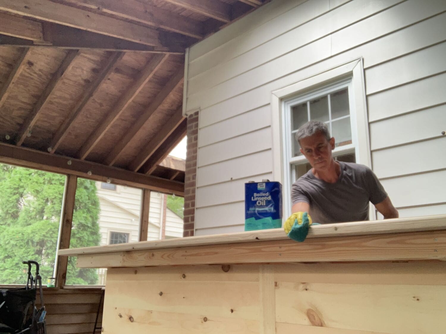 How to Build a Bar to Make Your Home More Awesome